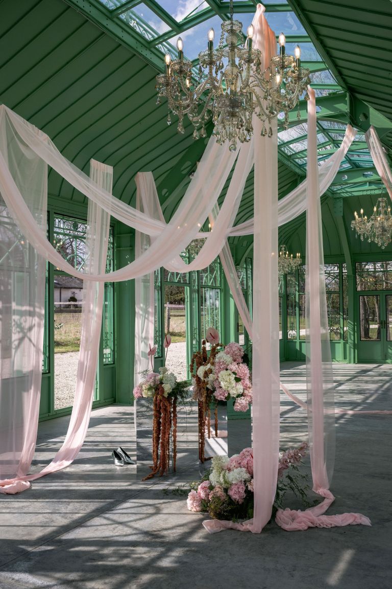 Spring Editorial at L’Orangerie in Upstate New York – The Heirloom Gallery